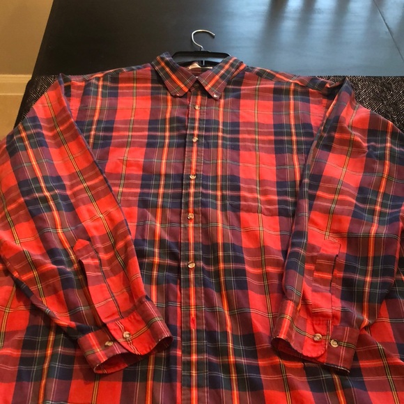 Van Heusen | Shirts | Mens Plaid Button Down Very Thin Material Missing ...